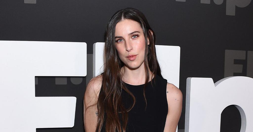 Scout Willis Does Risque Dance On Halloween: Photo