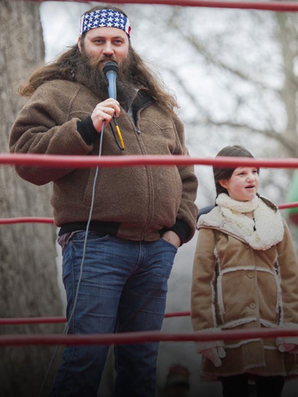 Duck Dynasty, Hot In Cleveland's Live Premiere and More on TV Tonight