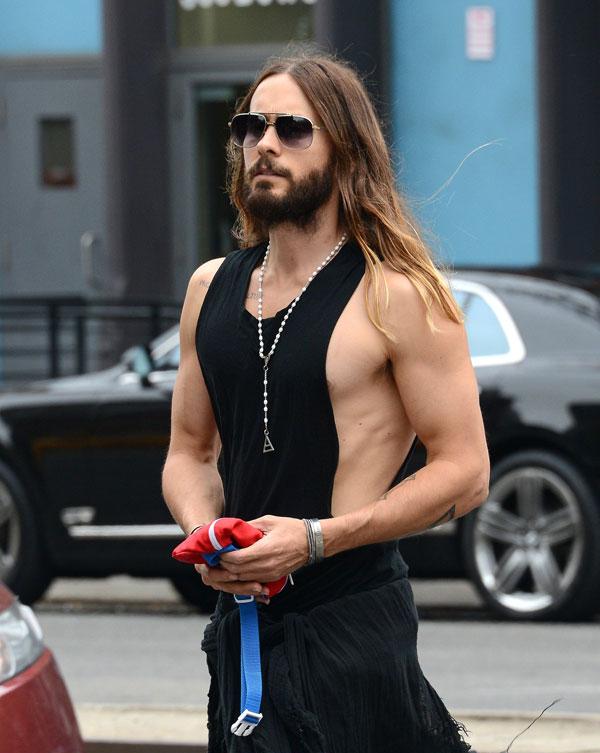 Jared Leto Shows Off His Buff Biceps and Hot Bod in a Muscle Tee—See ...