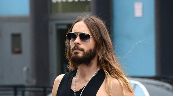 Jared Leto Shows Off His Buff Biceps and Hot Bod in a Muscle Tee—See ...
