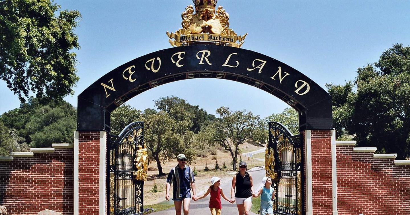 Michael Jackson's Neverland Ranch In Path Of Massive Wildfire