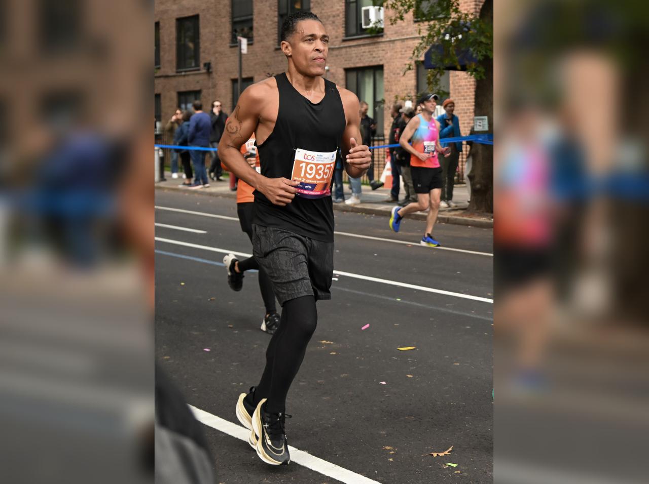Amy Robach & T.J. Holmes Run NYC Marathon Together: Photos
