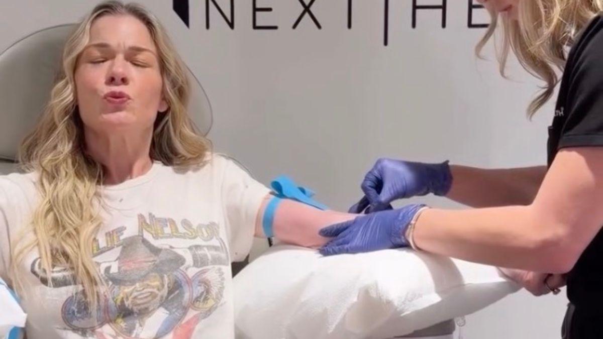 LeAnn Rimes Skips Filming To Get Blood Plasma Replacement Procedure