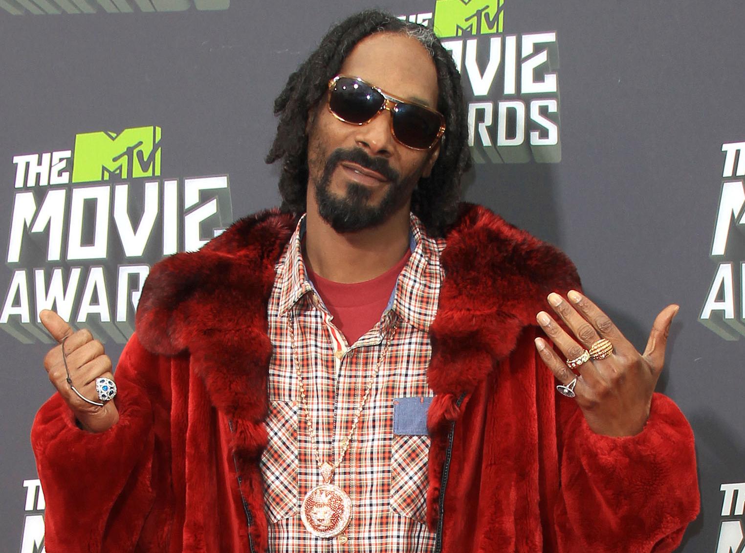 Watch Snoop Dogg Diss Iggy Azalea With Big Sean IDFWU Song Lyric