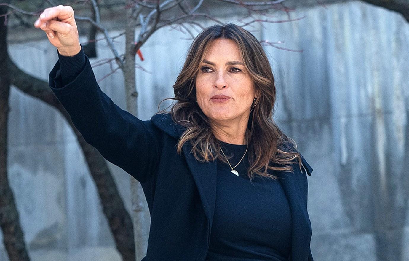 Mariska Hargitay Halts Filming 'Law & Order' To Help Lost Girl