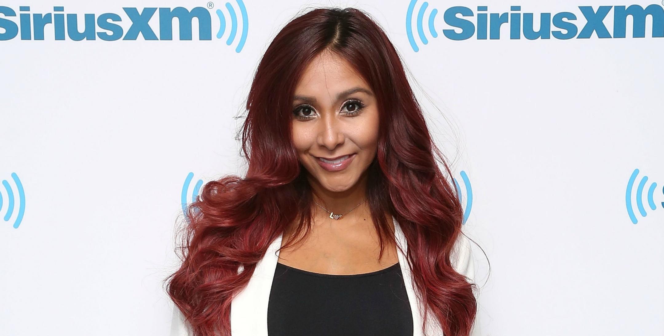 Nicole ‘Snooki’ Polizzi Shows Off Her Workout Routine & Fit Body