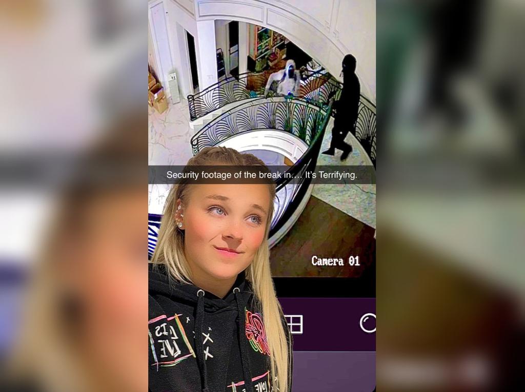armed-robbery-occurs-at-jojo-siwa-s-home-photos