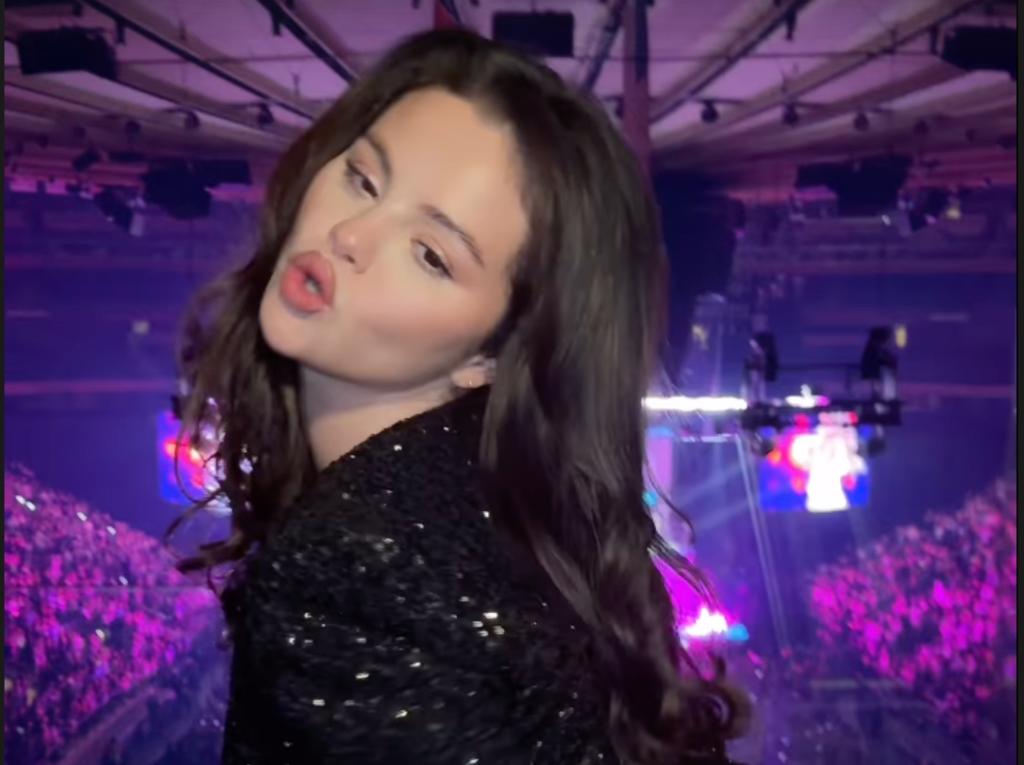 Benny Blanco Reacts To Selena Gomez Dancing At Sabrina Carpenter Show