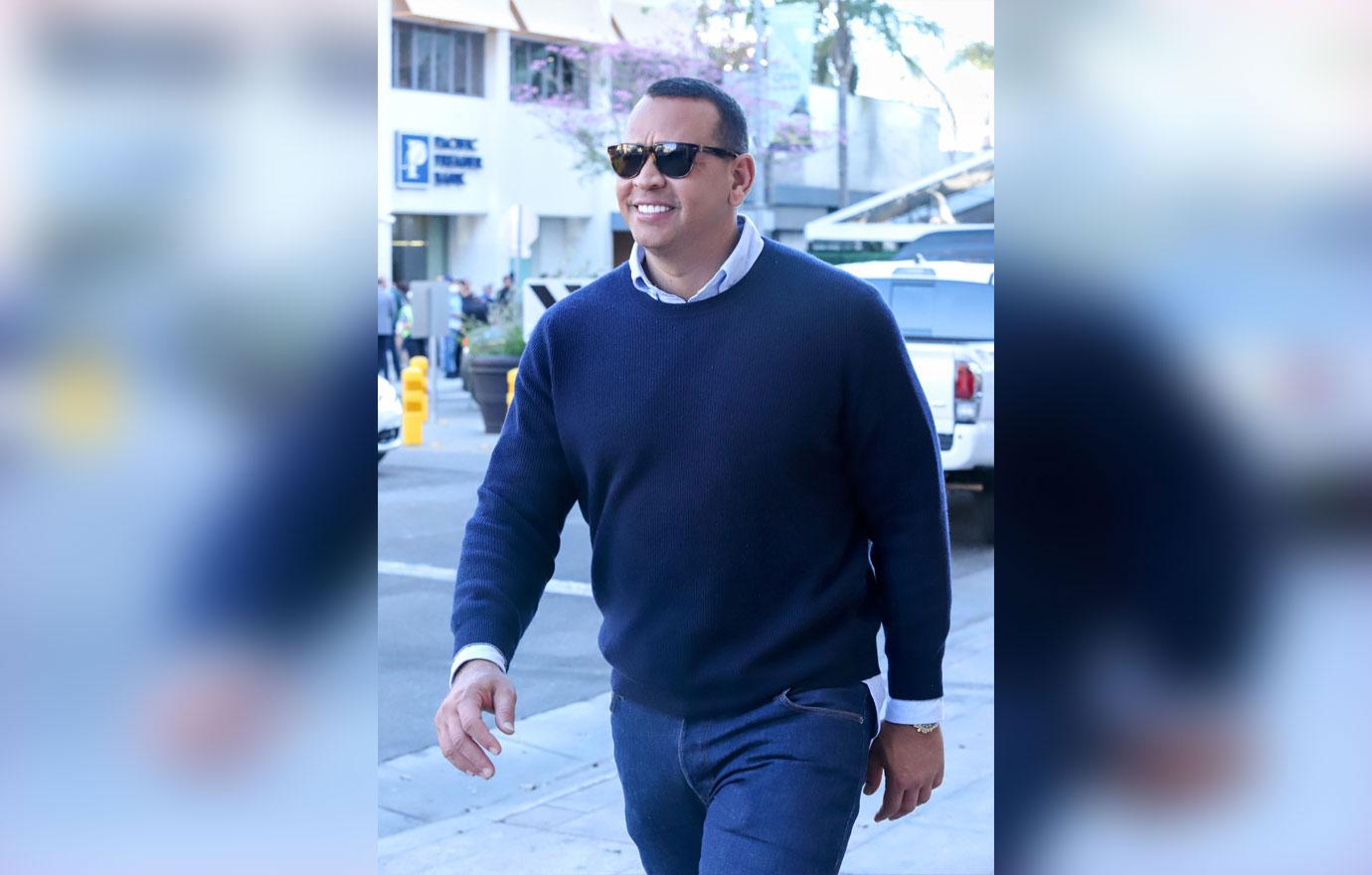 Alex Rodriguez Shares Sweet Holiday Snap With Girlfriend Jac Cordeiro