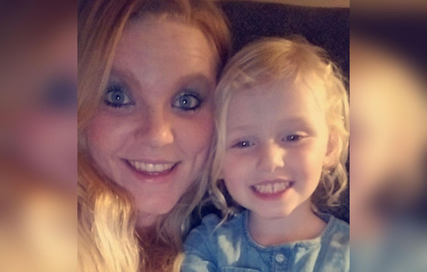 'Teen Mom 2' Star Leah Messer's Sister Victoria Crapello Files For Divorce