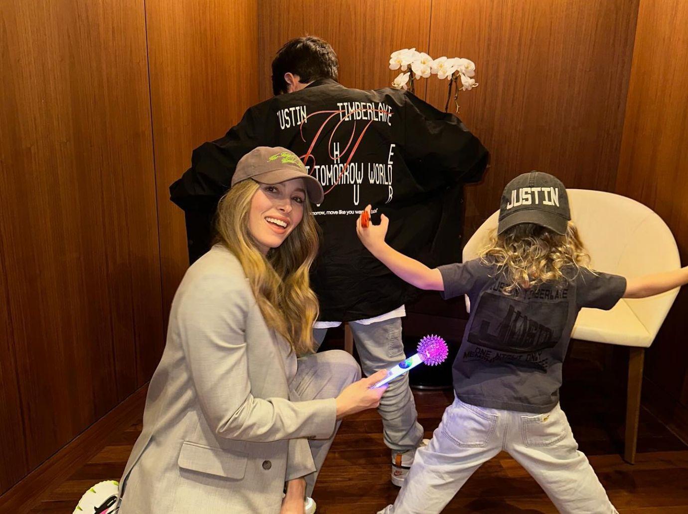 Justin Timberlake's Concert Attended By Jessica Biel & Kids: Photos
