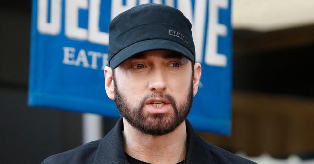 Eminem Flips Off San Francisco 49ers Fans During NFC Championship Game