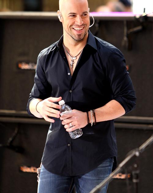 PHOTOS: Daughtry Rocks the Crowd