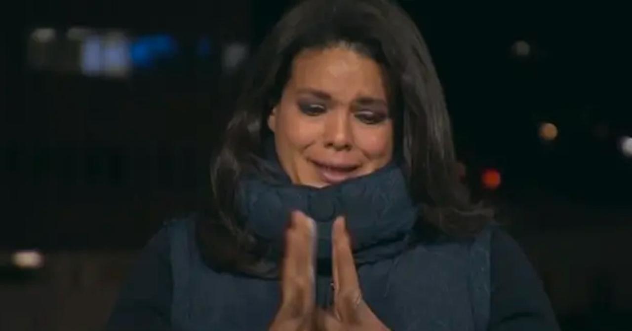 CNN Anchor Sara Sidner Breaks Down In Tears Live On Air While Reporting ...