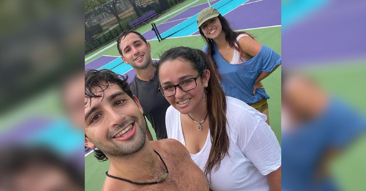 Sander Jennings Strips Down While Hitting Slopes