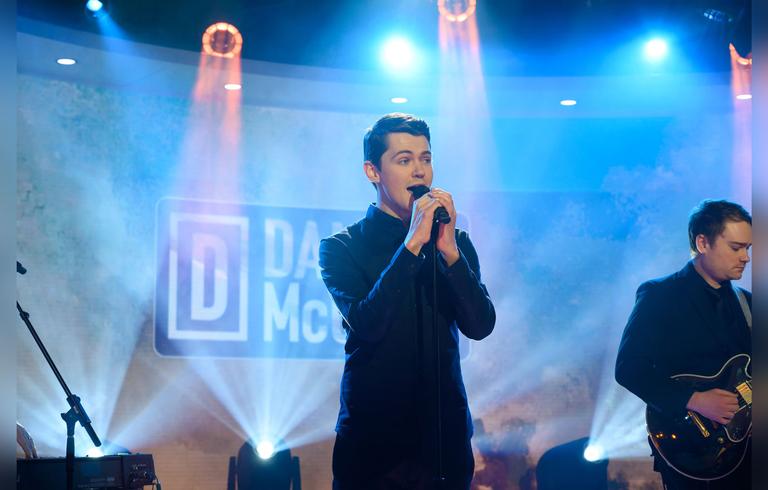 Watch: Former 'Glee' Star [Damian McGinty] Performs New Single On ...