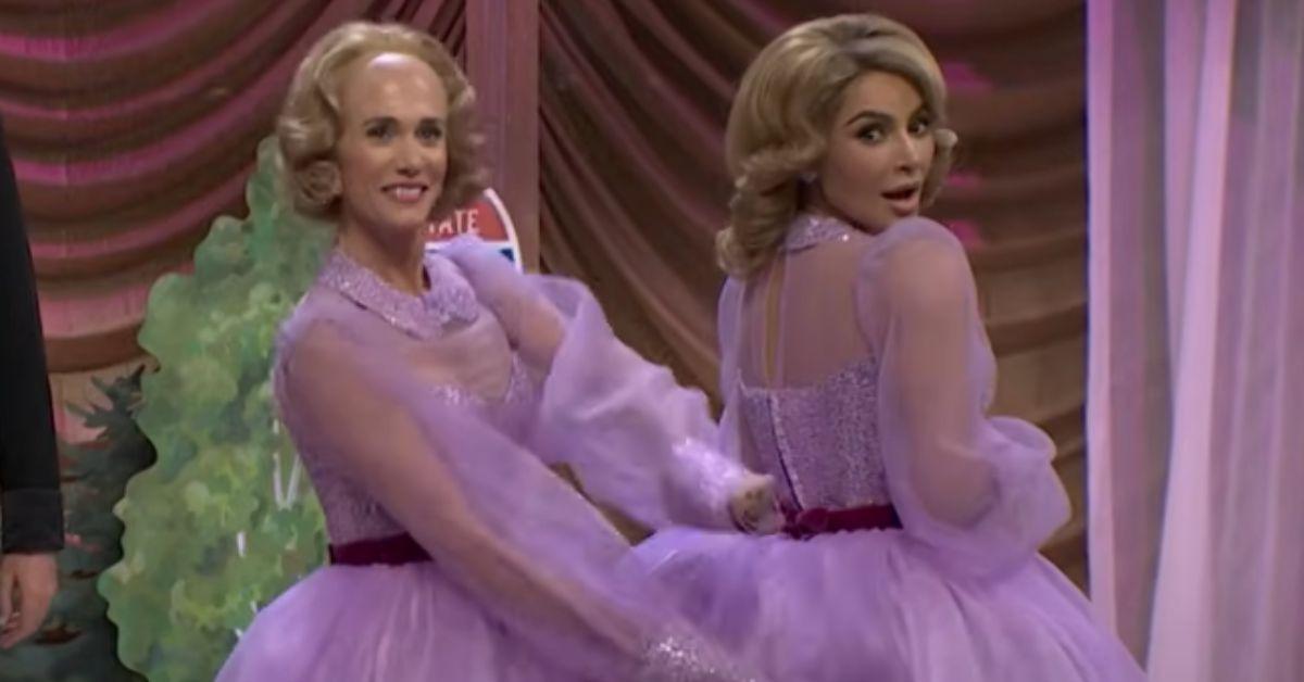 Kim Kardashian Flaunts Cleavage In Tight Silver Dress At 'SNL 50': Pics