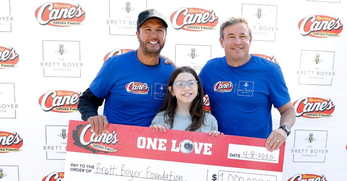 Luke Bryan Teaches His 2 Kids About 'Manners & Politeness'