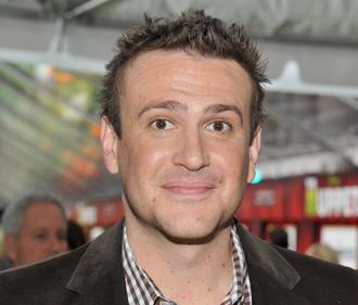 Jason Segel Says He's Still Single: "I'm the New George Clooney"