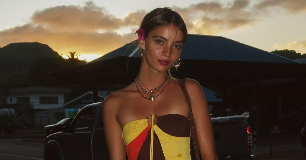 Zoe Kravitz & Noah Centineo Spark Dating Rumors