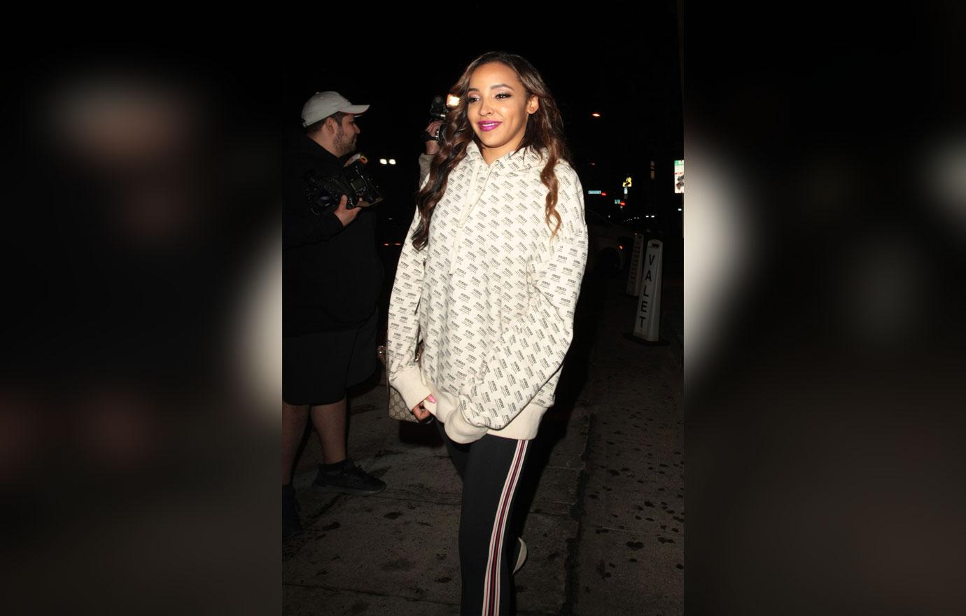Tinashe Gets Celebratory Dinner After 'Dancing With The Stars' Win
