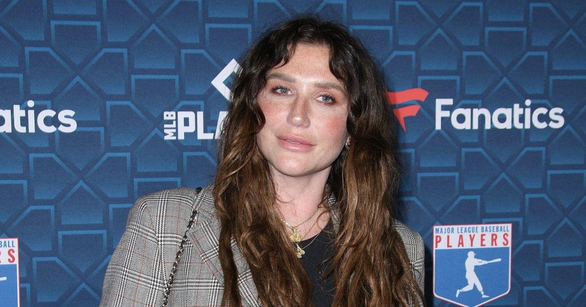 Kesha Shows Off Bikini Body & Slams Haters: Photos