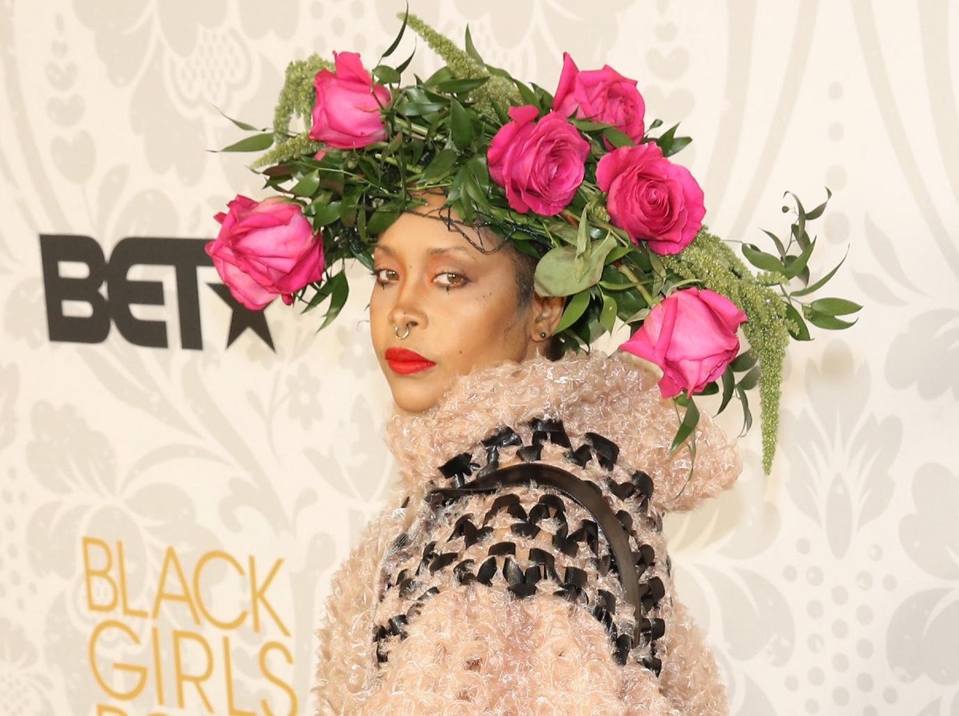 Celebrity Pisces: Justin Bieber, Rihanna, Madison Beer, More