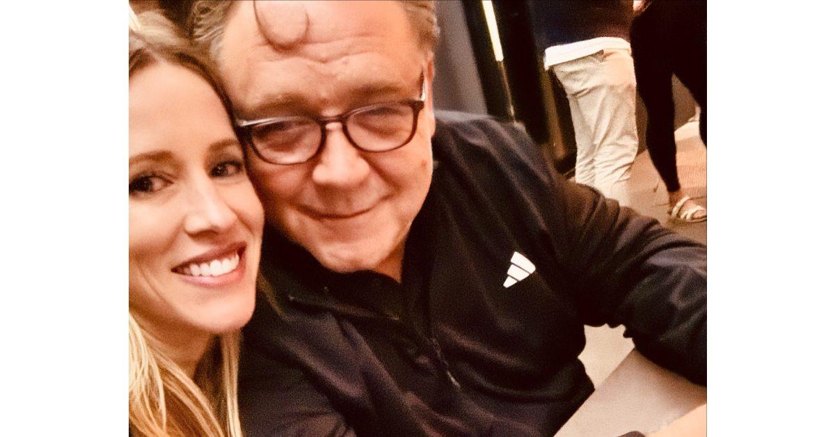 Russell Crowe’s Fiancee 'Loves Him At Any Size' Despite His Weight Loss