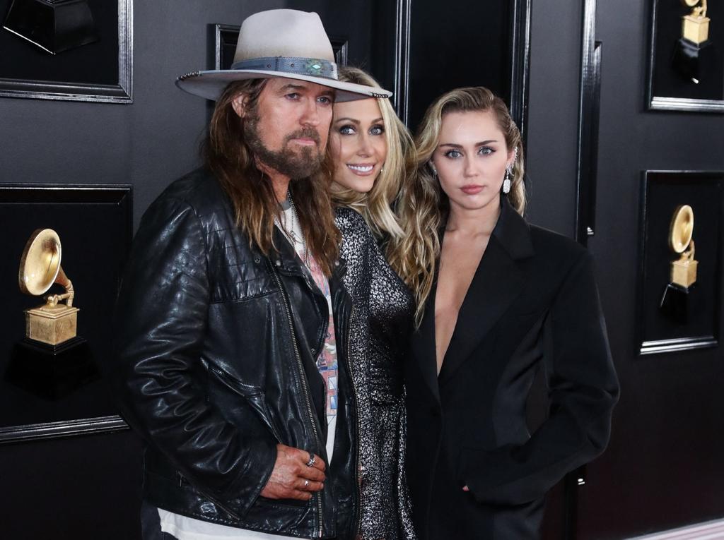 Miley Cyrus Snubs Dad Billy Ray In 2024 Grammys Acceptance Speech