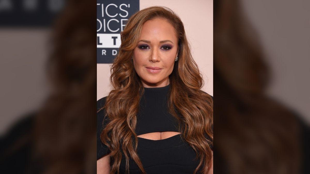 Leah Remini Convinces Fans She's 'Cloned' With 'Changed' Look: Photos