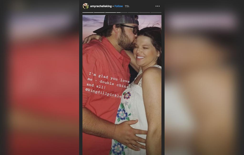 Pregnant Amy Duggar Jokes ‘Goodbye Feet!’ As She Enters 3rd Trimester