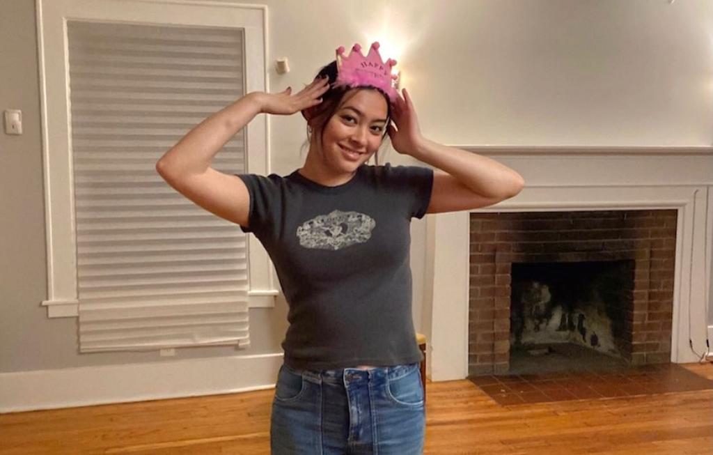 Jon & Kate Gosselin's Daughter Maddy Relaxes As Exes Argue Over Money