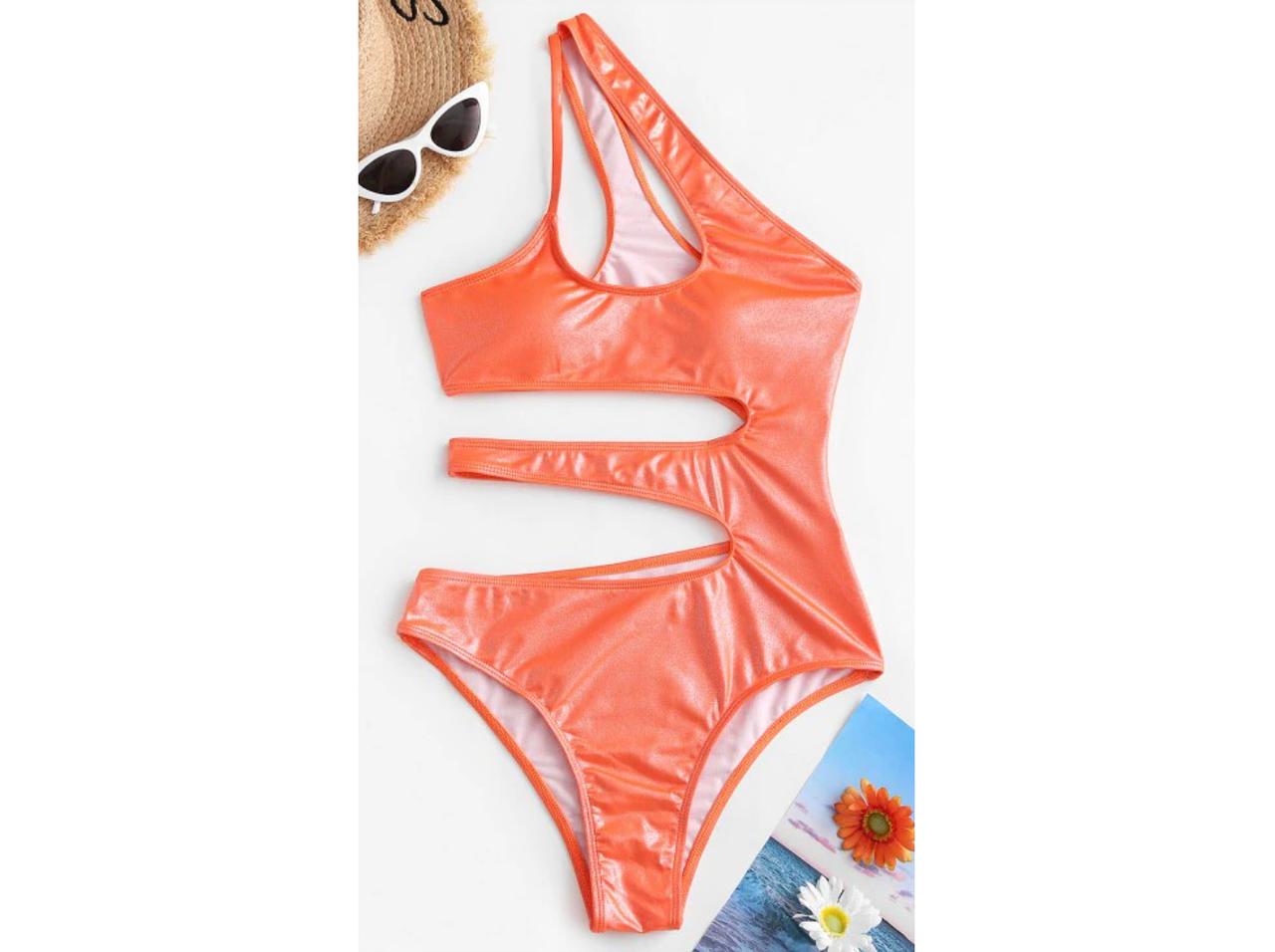 Kylie Jenner Teases IG With Sexy Selfies In New Kylie Swim