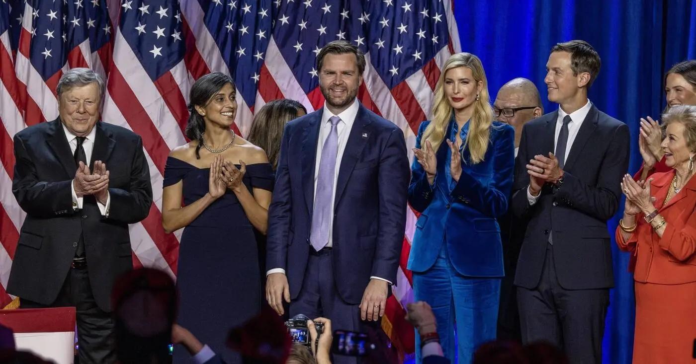 Ivanka Trump Calls Dad Donald & Joe Rogan 'Legends' In New Photo