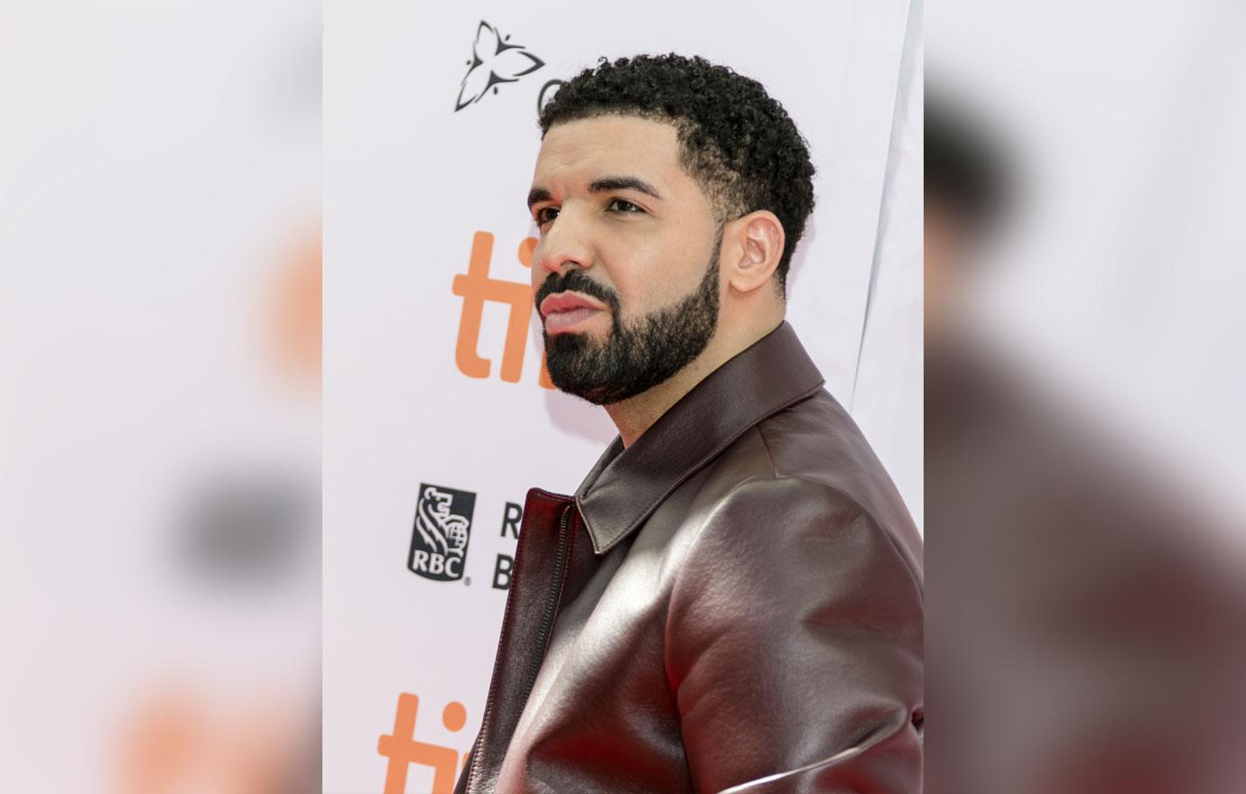 Drake Surprises 11-Year-Old Heart Transplant Patient In The Hospital