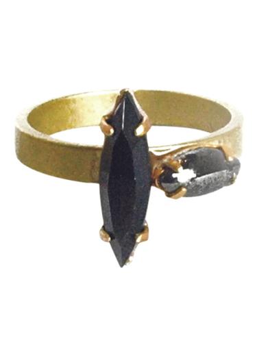 Wear This Now: Rihanna's Edgy Rocker Jewelry