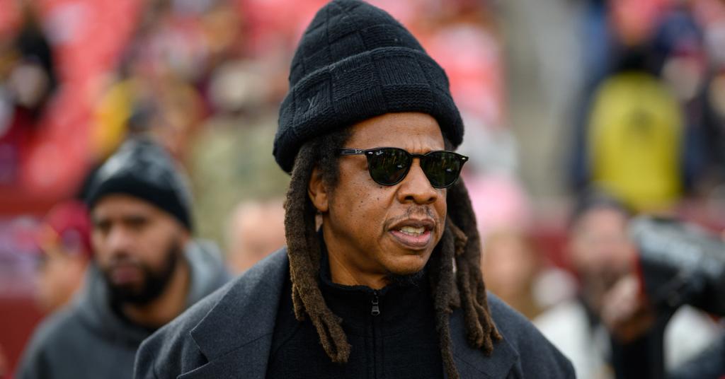 Jay-Z Snubs Kanye West With Lyric Change At Beyonce's Concert: Watch