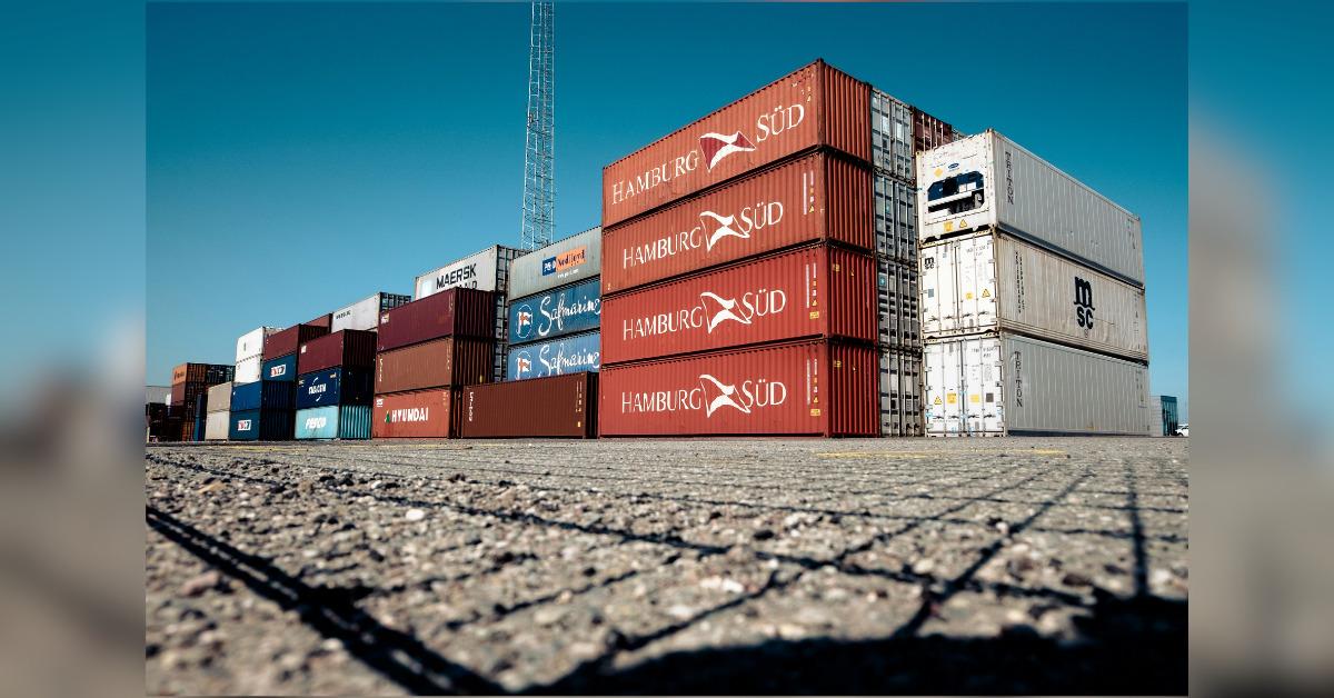 6 Creative Uses For Versatile 20ft Shipping Containers