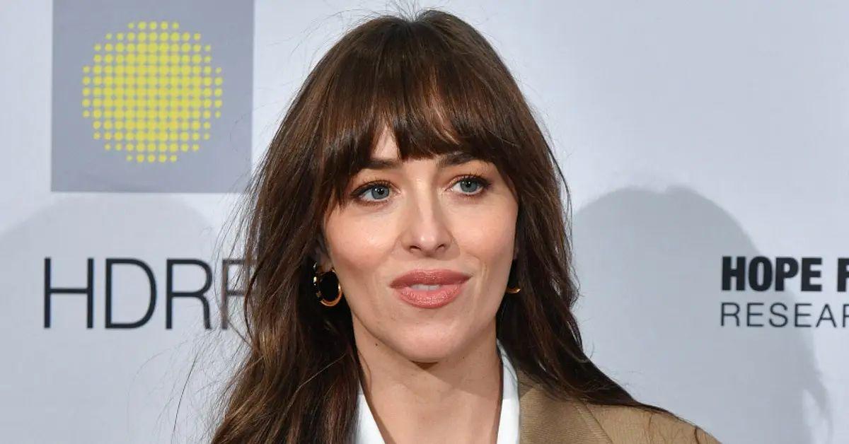 Dakota Johnson & Chris Martin Split Again, Call Off Engagement
