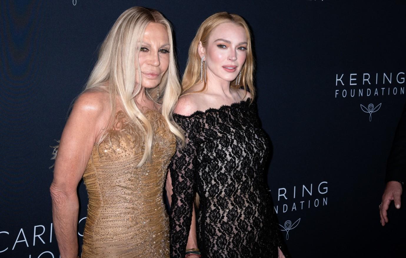 Donatella Versace Shocks Fans With Her 'New Face' At Elton John Event
