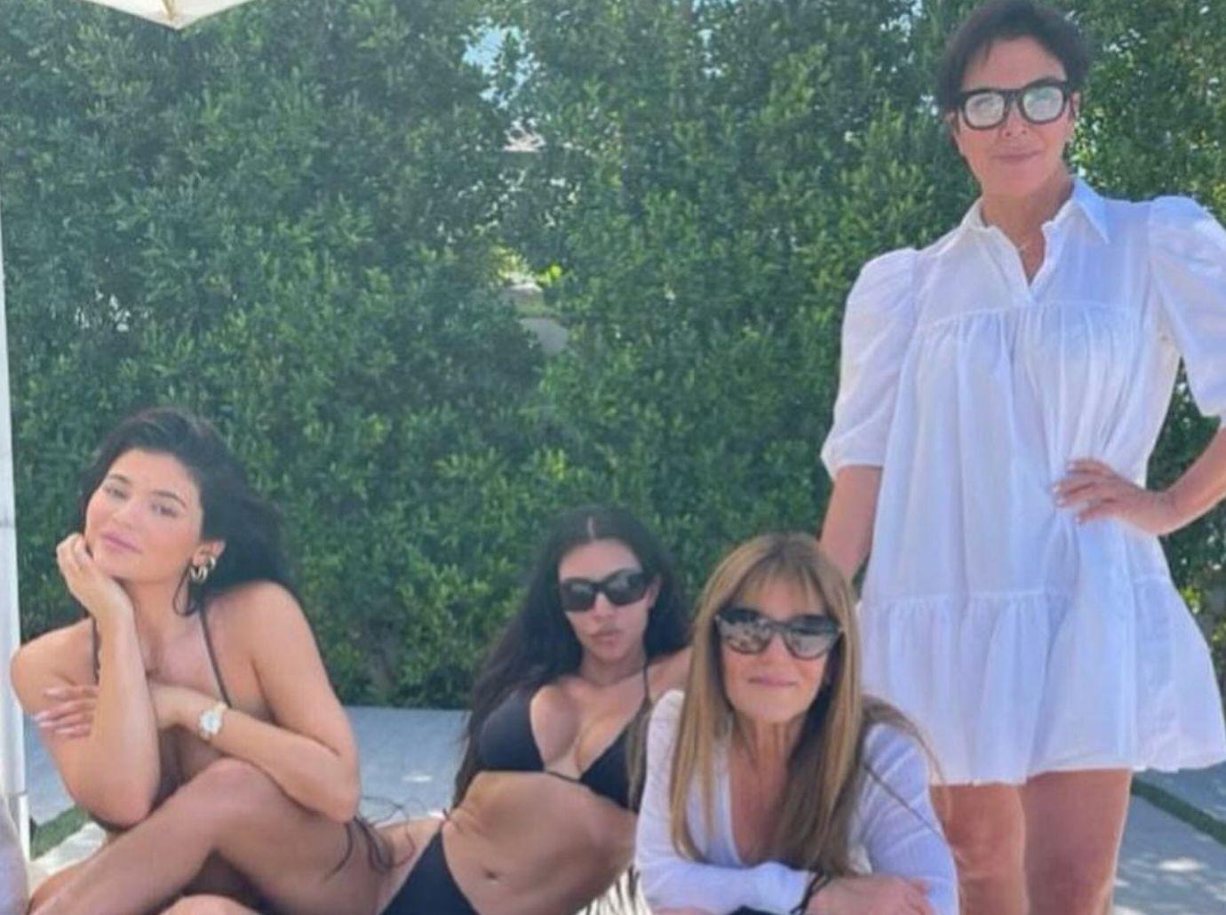 Kris Jenner Accused Of Photoshopping Bikini Picture