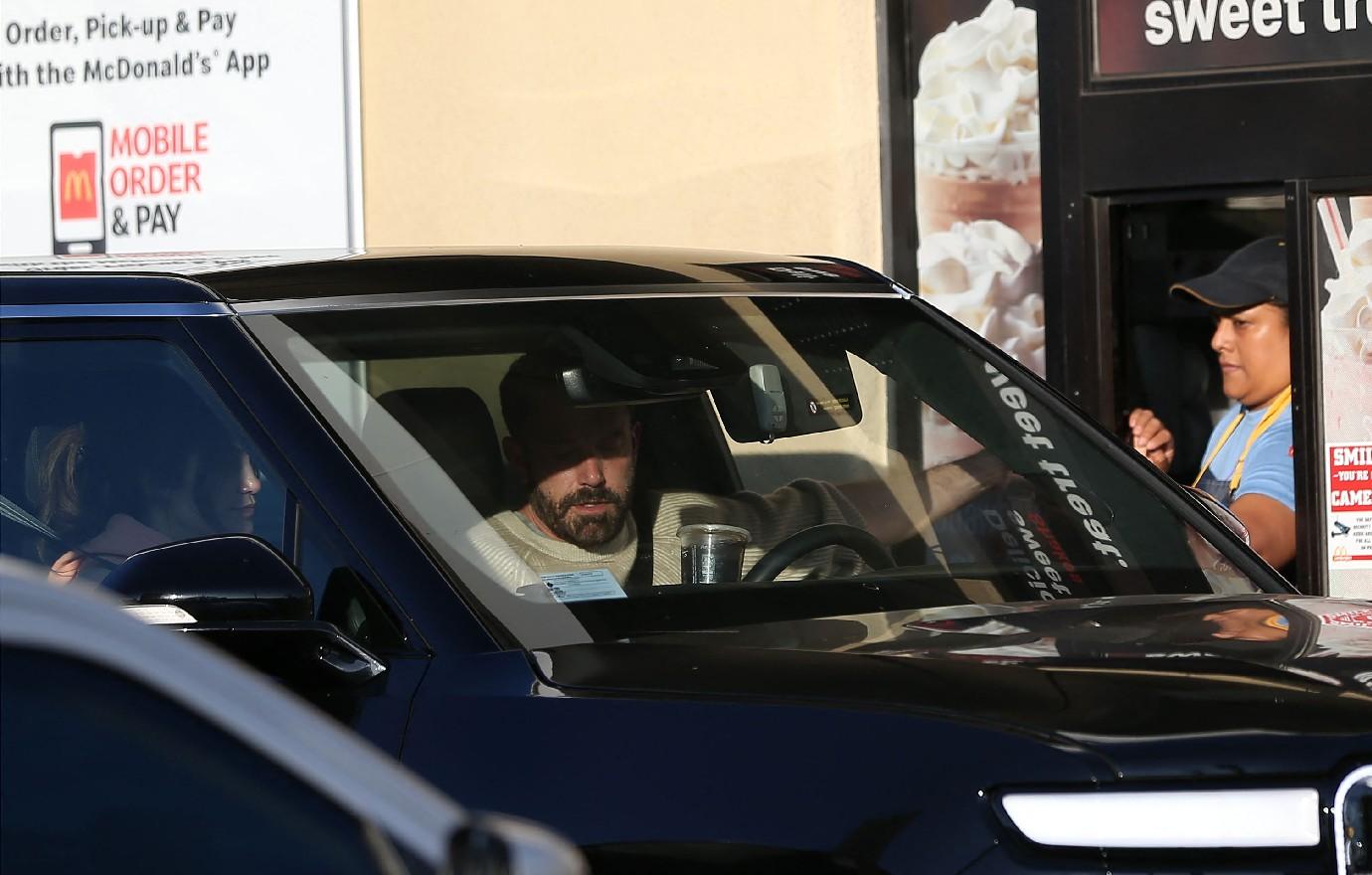 Ben Affleck & Jennifer Lopez Go To McDonald's Again: Photos