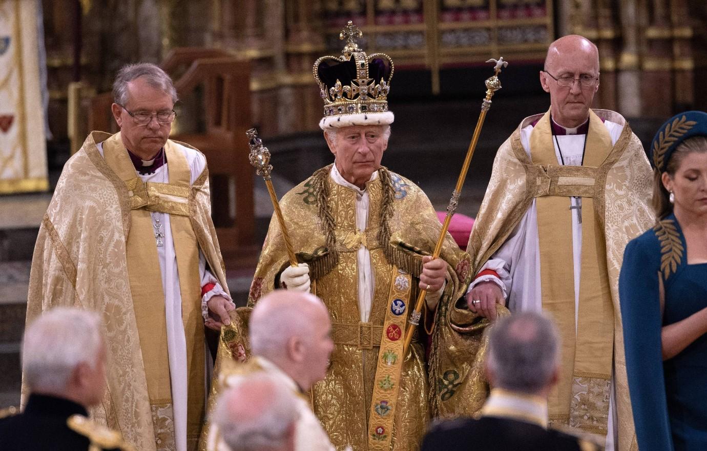 King Charles Strikes a Pose With Heirs In Latest Coronation Portrait