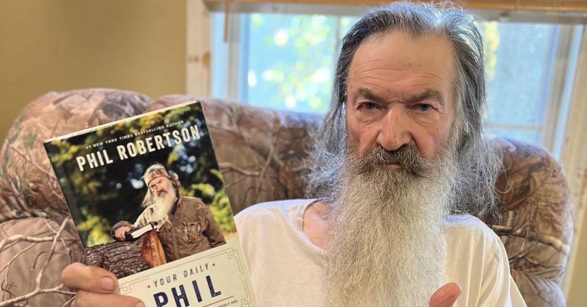 'Duck Dynasty' Star Phil Robertson Dead At 79