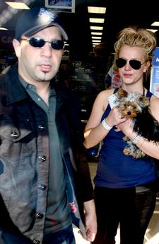 Sam Lutfi Keeps Fighting the Bad Fight