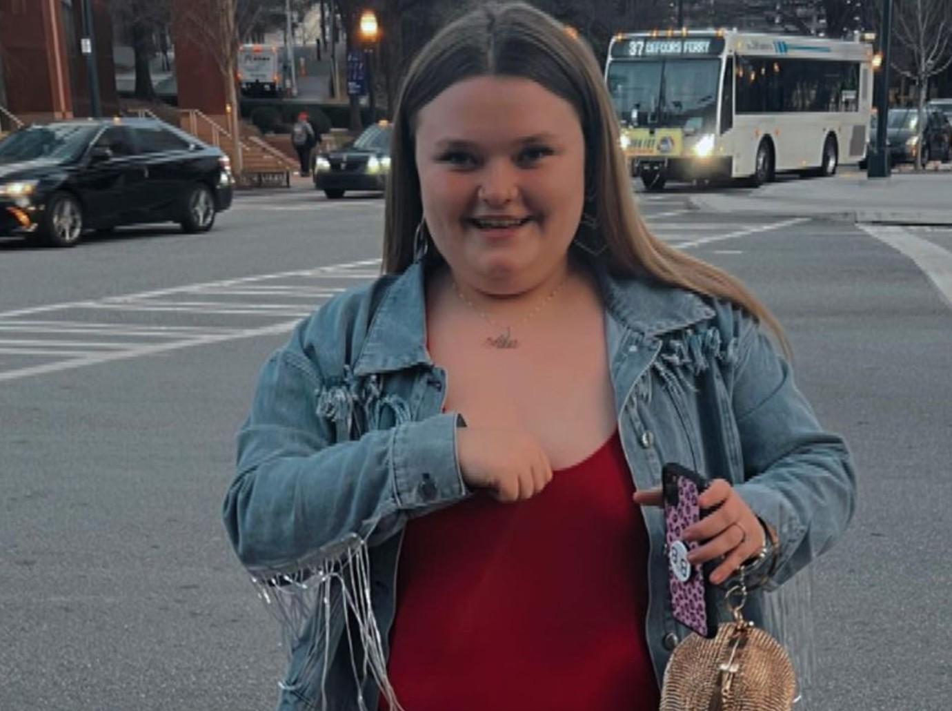 Honey Boo Boo & Dad Sugar Bear Haven't Spoken In Over A Year