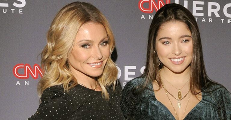 Kelly Ripa Daughter Threatens Post Nude Photo Mom Poses Naked