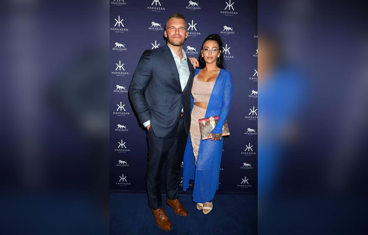 Jenni 'JWoww' Farley's Boyfriend Zack Carpinello Denies She's Pregnant