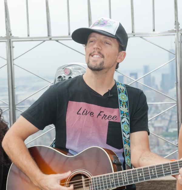 Jason Mraz Performs on the Empire State Building Observatory, Plus More ...
