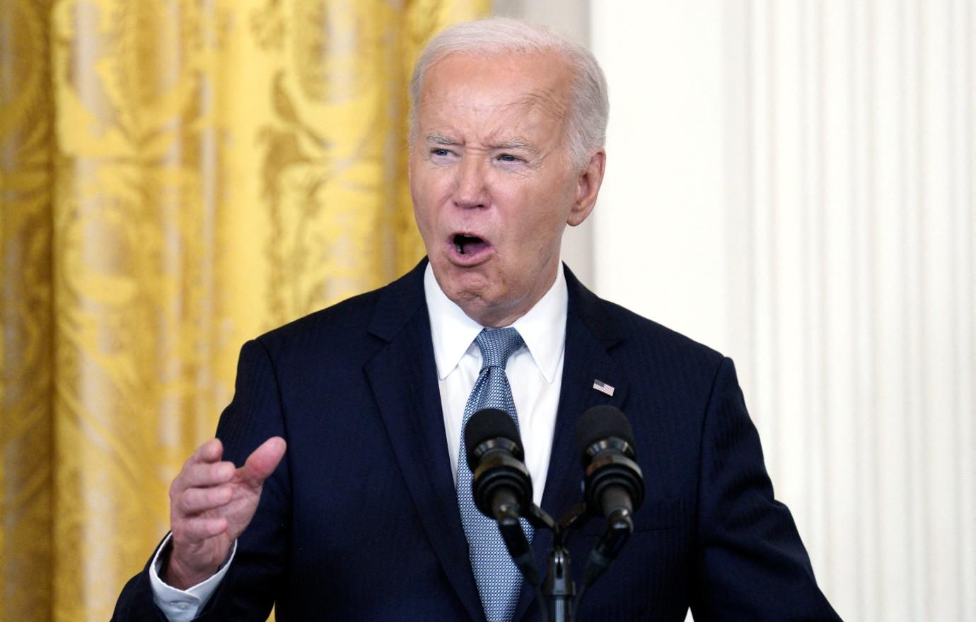 Joe Biden Slammed For Embarrassing Food Stain On Suit